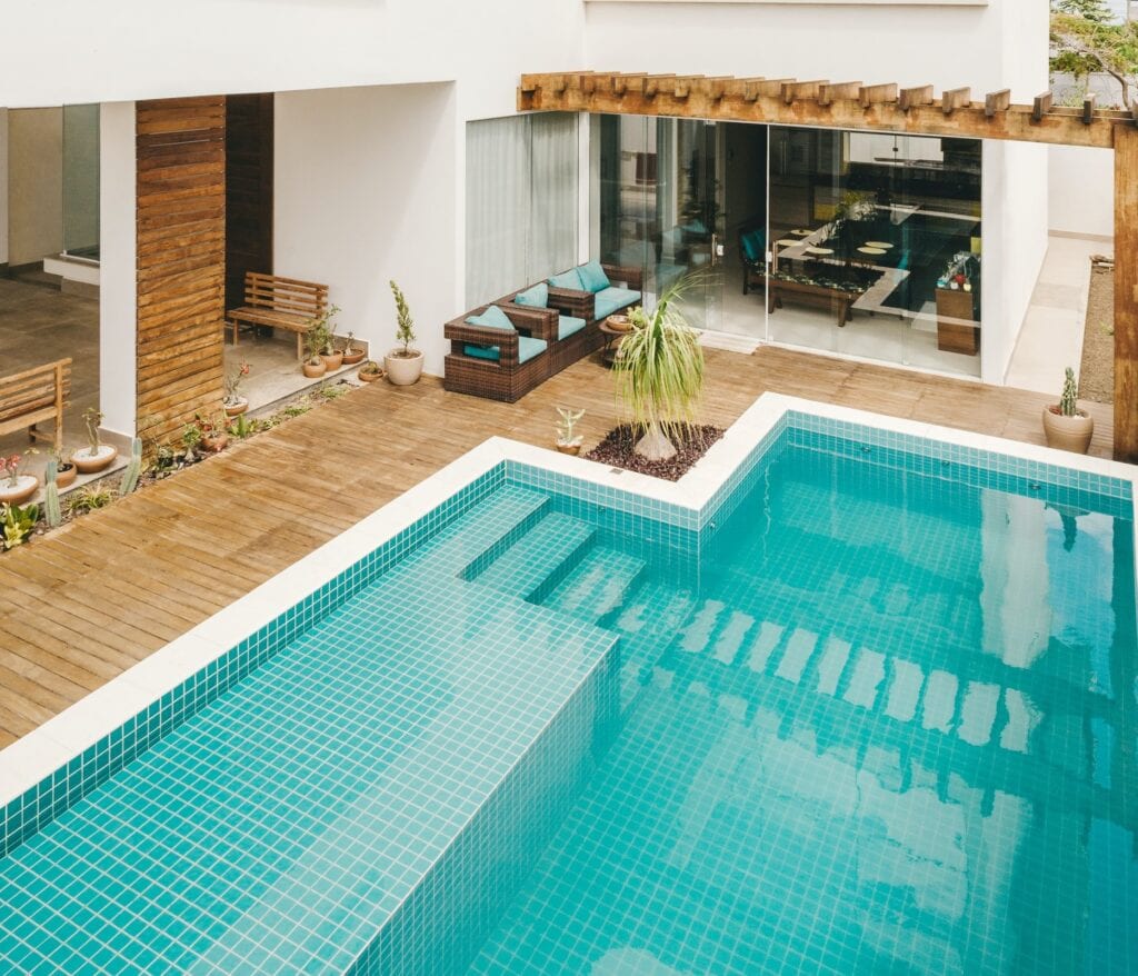 Swimming Pool Builders in Fairfax, VA | Viva Pools